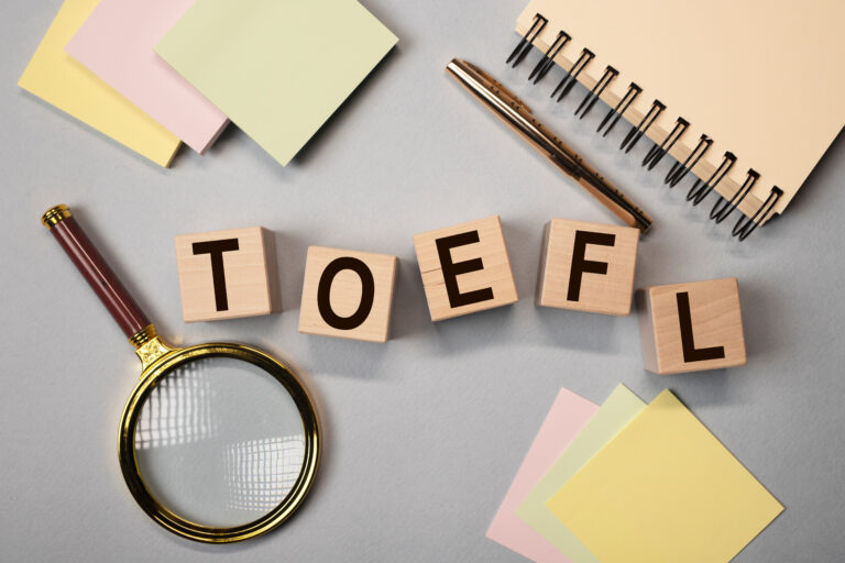 TOEFL100点のレベルは？必要勉強時間や勉強法、TOEICとの換算表まとめ | ENGLISH TIMES