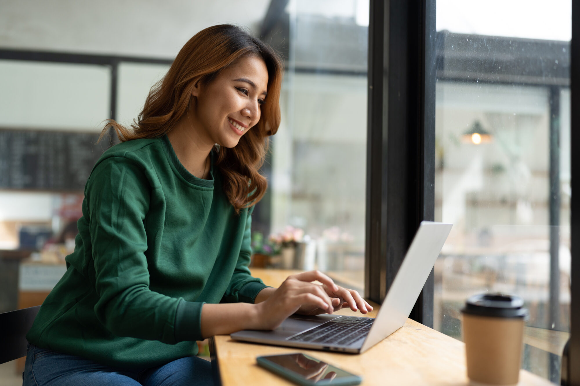 BULATSとは？試験概要や終了の噂、TOEICとの換算などについて解説 | ENGLISH TIMES