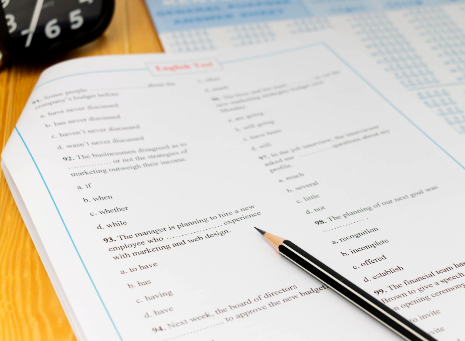 TOEIC300点はやばい？300点から600点を最短1ヶ月で目指すため勉強法 - 短期集中TOEIC対策スクール「トライズ」